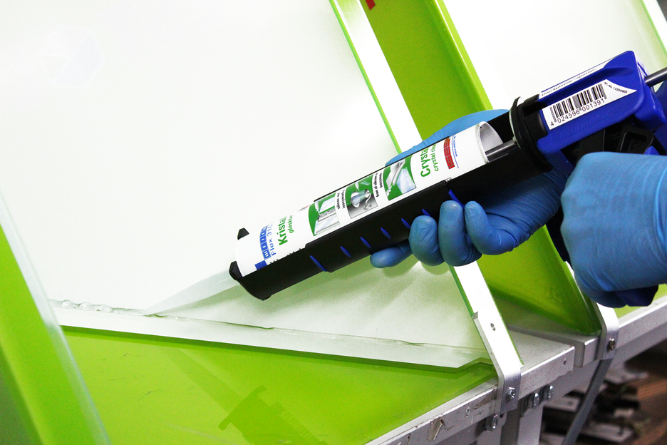 Flex 310 M® Crystal MS-Polymer | elastic adhesive based on MS-Polymer in Presspack packaging for ...